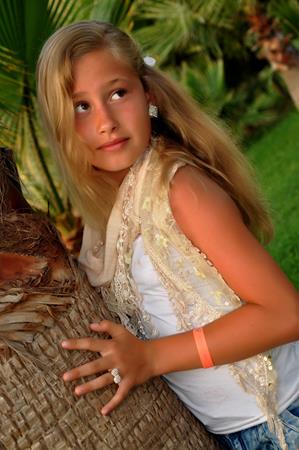 Luna H. | Inside Out Models