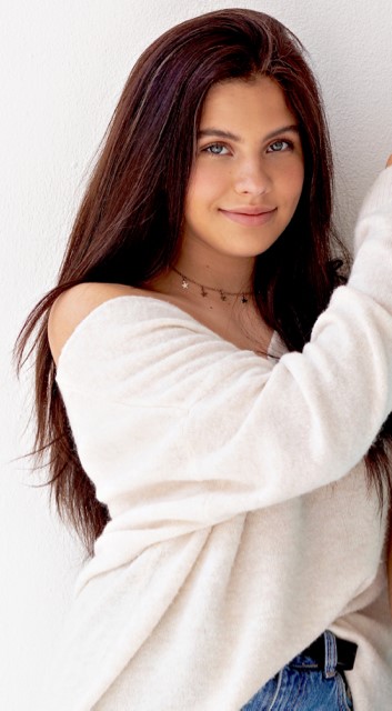 Fenna H. | Inside Out Models