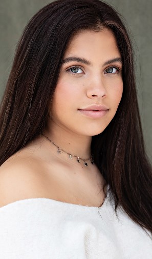 Fenna H. | Inside Out Models